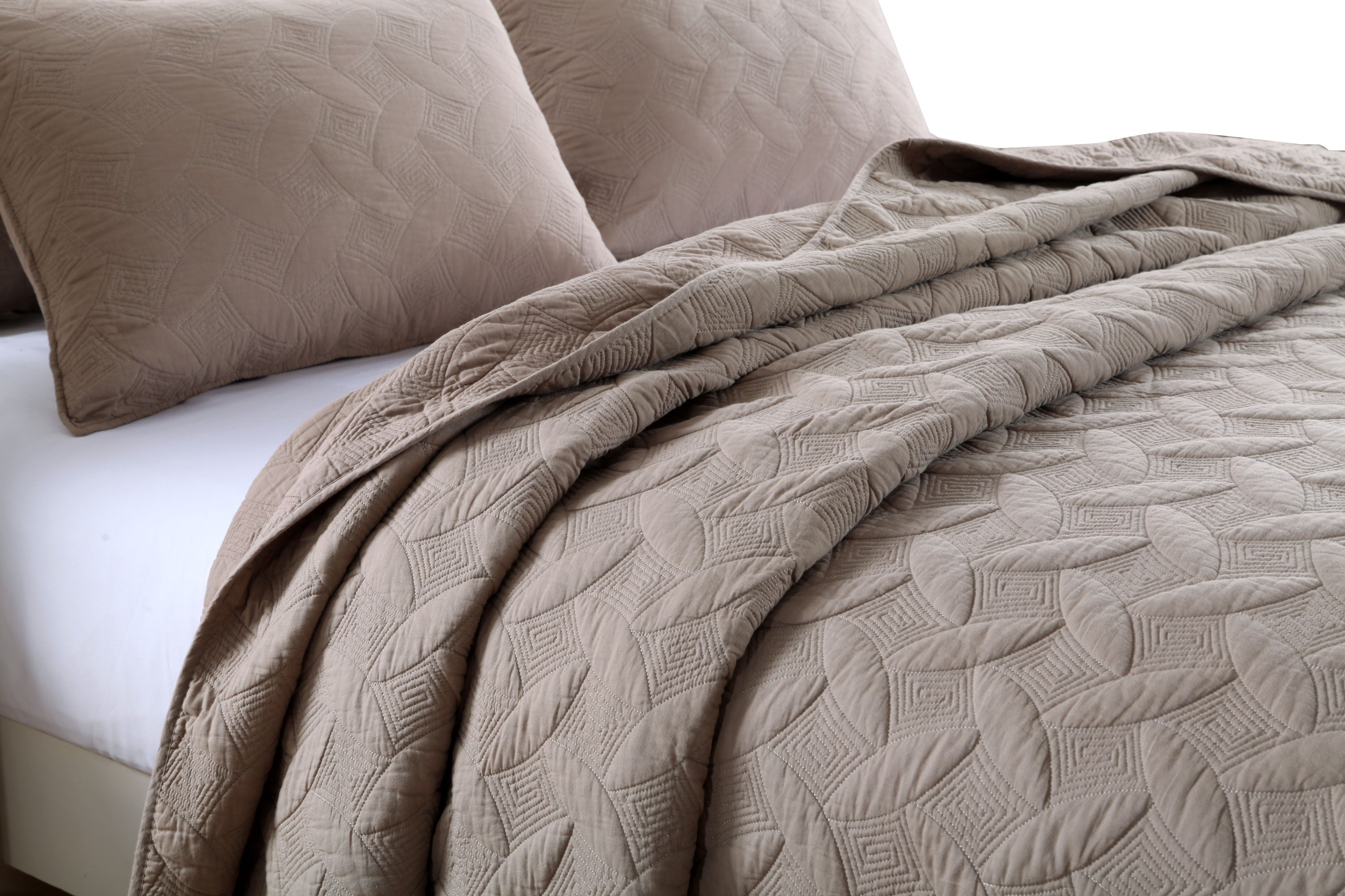 100% Cotton Quilted Coverlet Set - Clover Brown – coverlet heaven