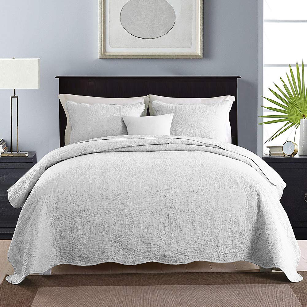 100% Premium Microfibre Embossed Coverlet Set – White – coverlet heaven